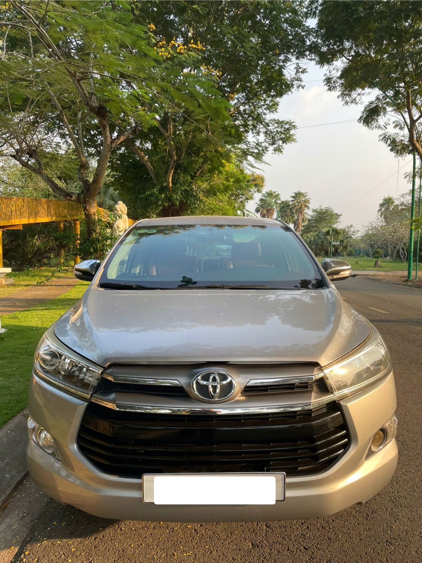 Vucar | Tin mua bán xe Toyota Innova 2.0V 2017